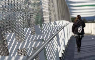 R2P Pedestrian Bridge Tensile Mesh Screens and Safety Barrier System